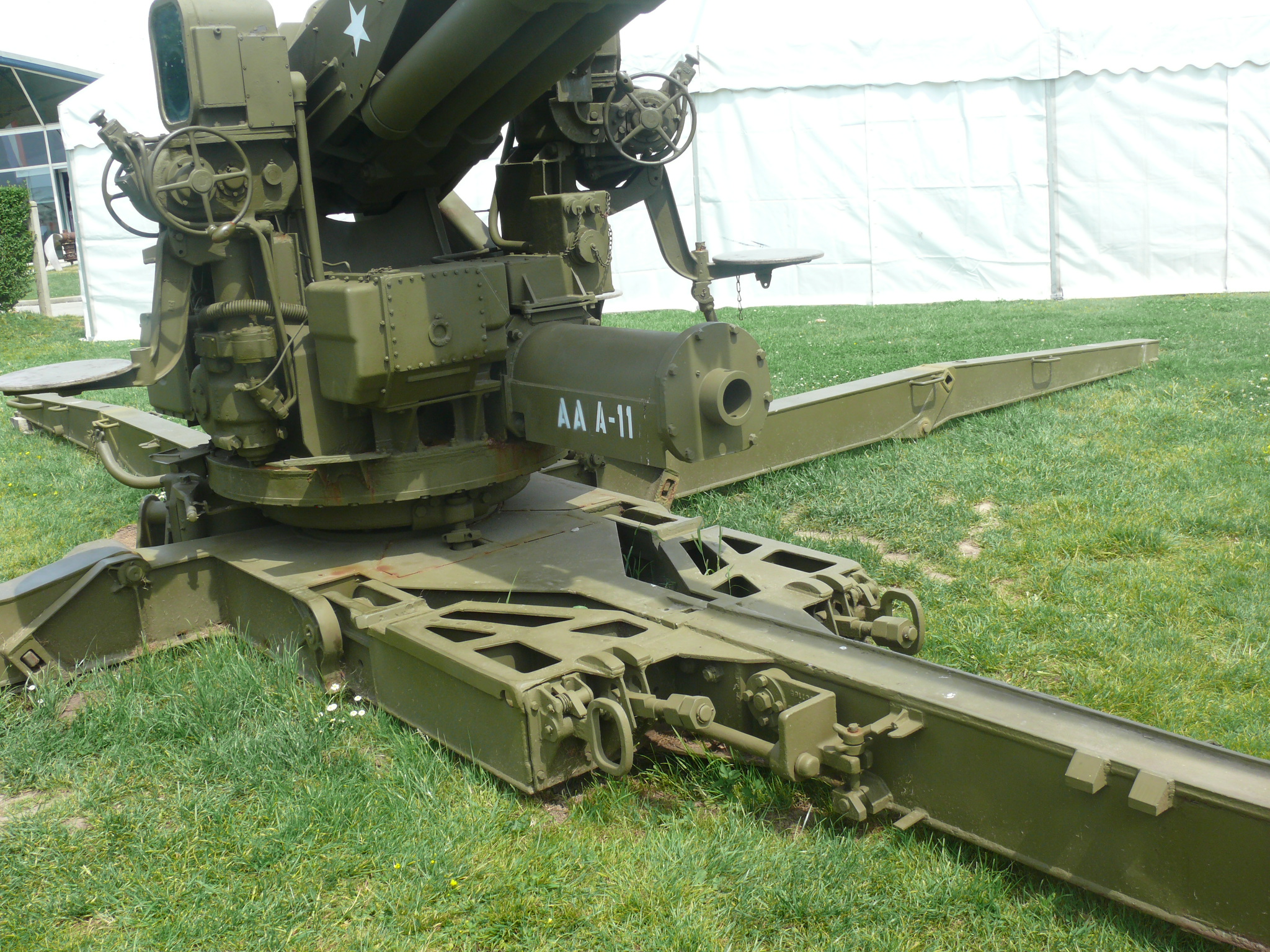 Canon Anti Aérien 90 mm M1 Normandie St Mère l 'Eglise :Maquetland.com:: Le monde de la maquette